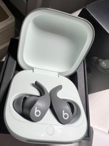 Beats Fit Pro True Wireless In-Ear Headphones, Sage Gray Beats Fit Pro True Wireless In-Ear Headphones, Sage Gray