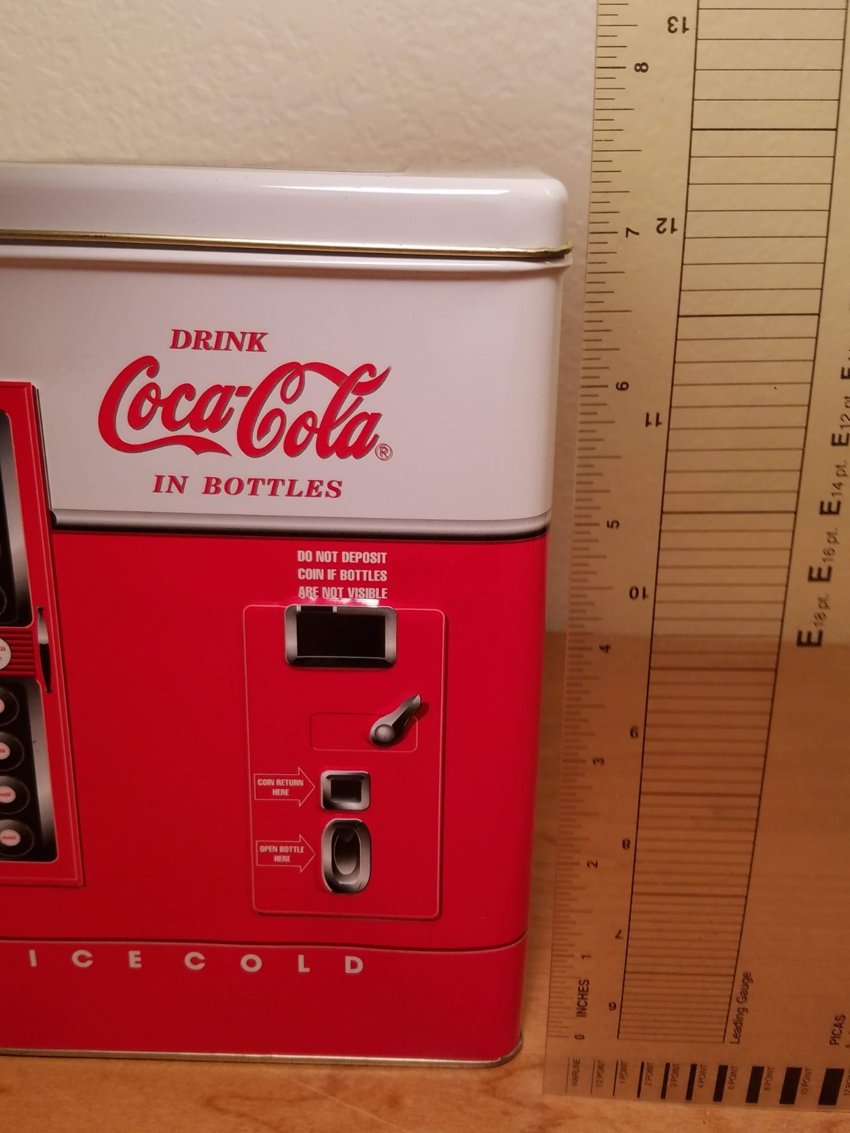 Купить Банки Coca cola vending machine tin vintage в интернет-магазине ...
