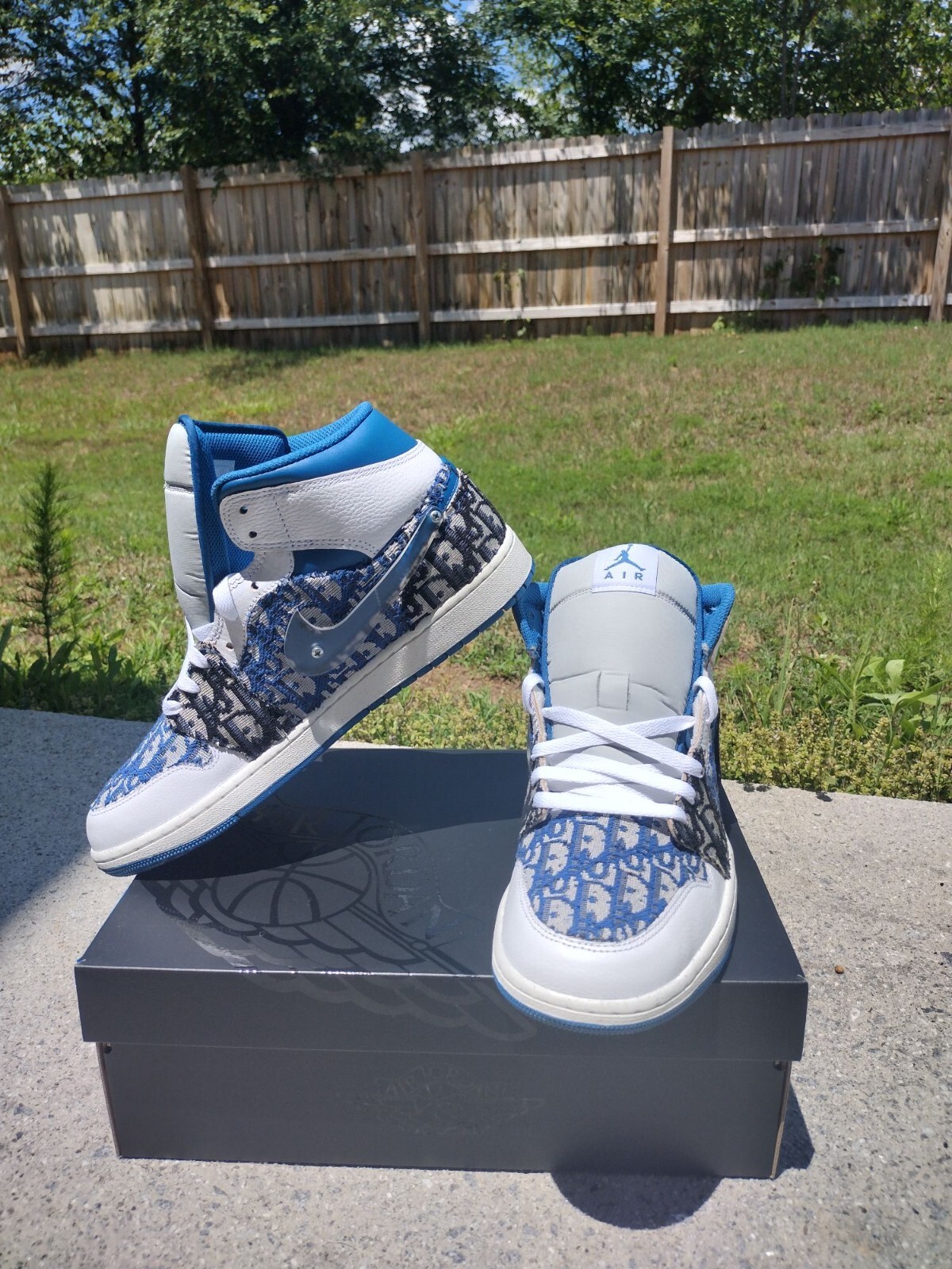 Jordan 1 dior high men 10.5 Jordan 1 dior high men 10.5