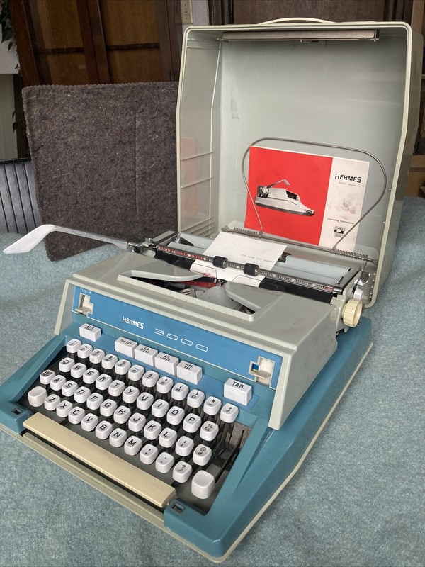 1960 Hermes 3000 on the Typewriter Database