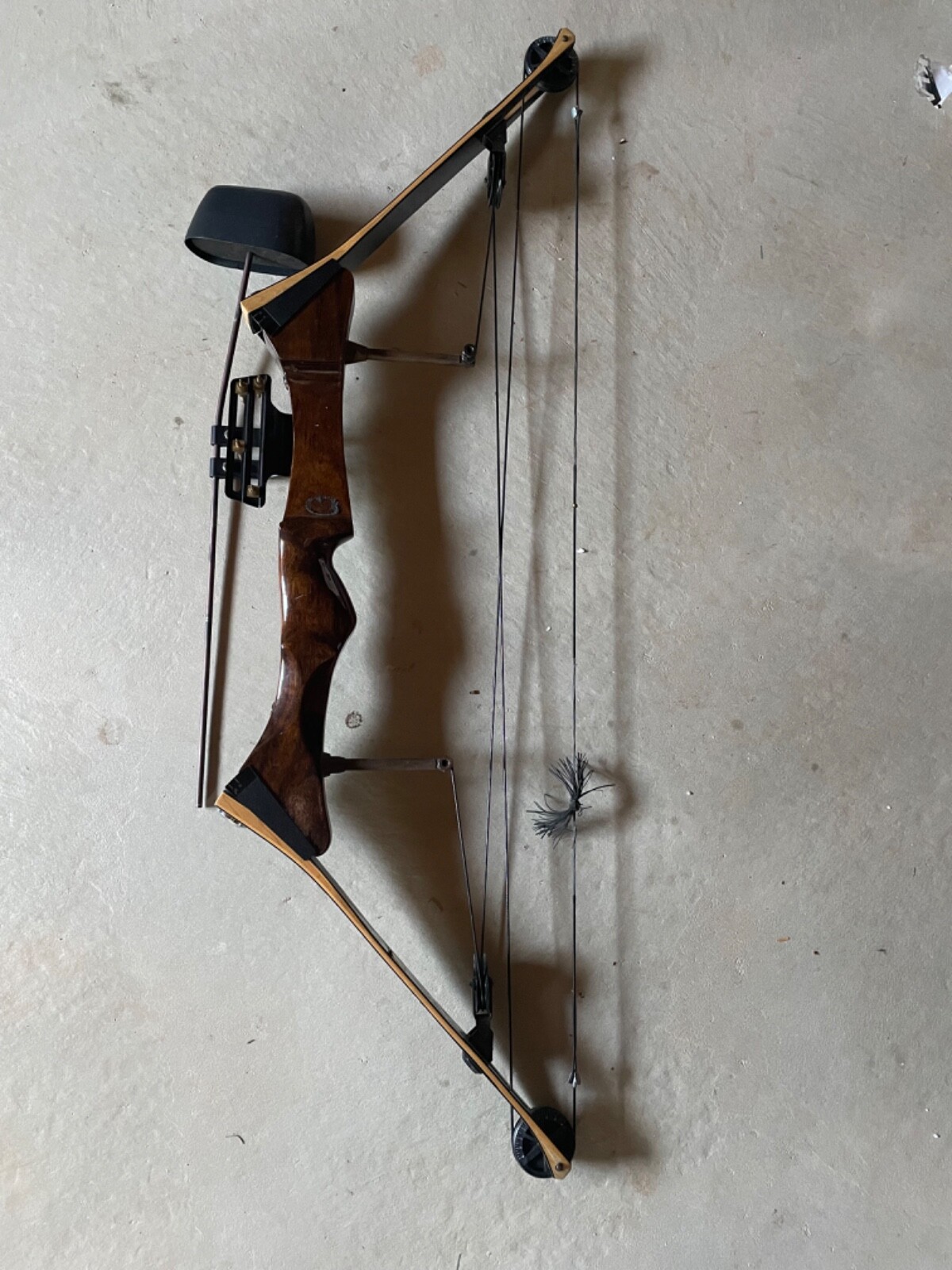 2 Browning Explorer ll Compound Bows