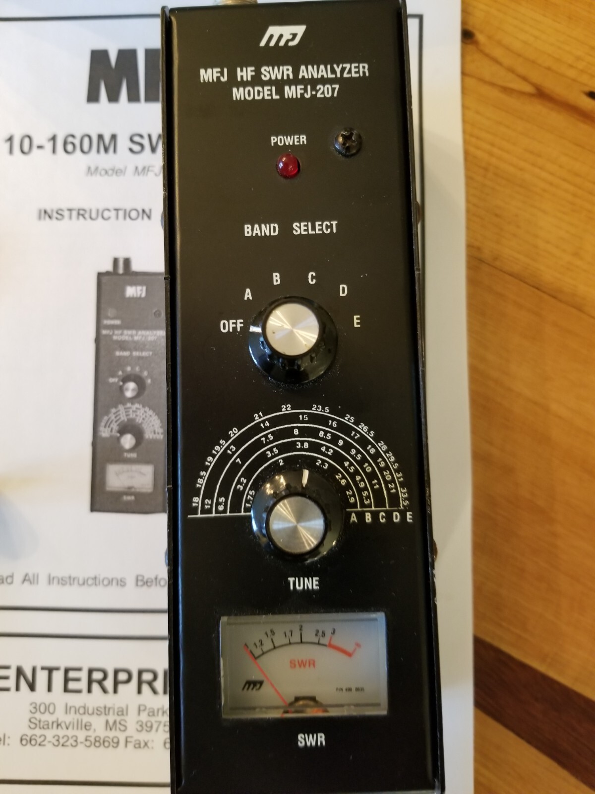 MFJ-207 HAM Radio 10-160 Meters HF Antenna SWR