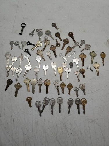 Vintage Mixed Lot of Assorted Keys Cole Russwin GM Cadillac and More!の ...