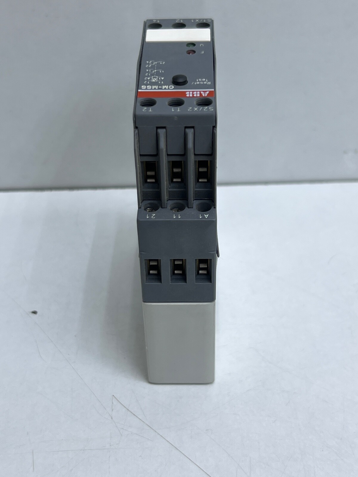 ABB CM-MSS 1SVR430720R0300 THERMISTOR MOTOR PROTECTION :: ビジネス、工業 > 電子工業、テスター > Relays > リレー ...