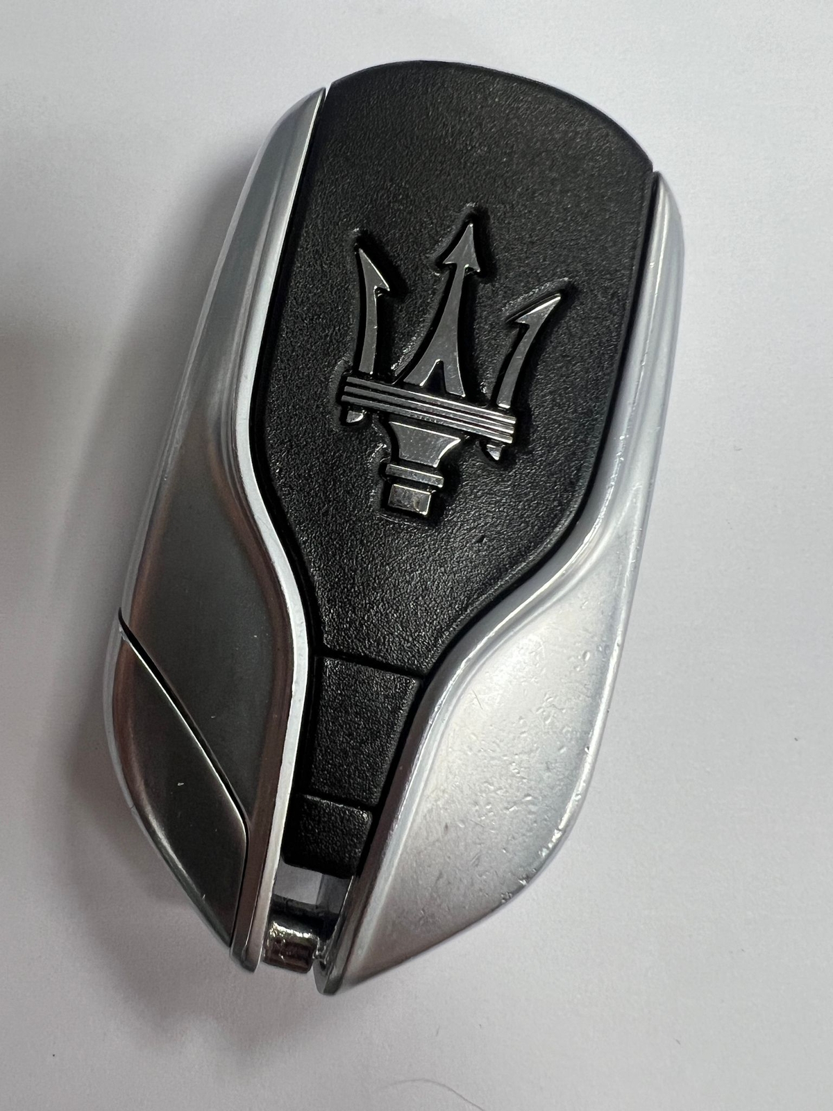 GENUINE MASERATI 4 BUTTON REMOTE SMART KEY FOB, GHIBLI / LEVANTE TESTED ...