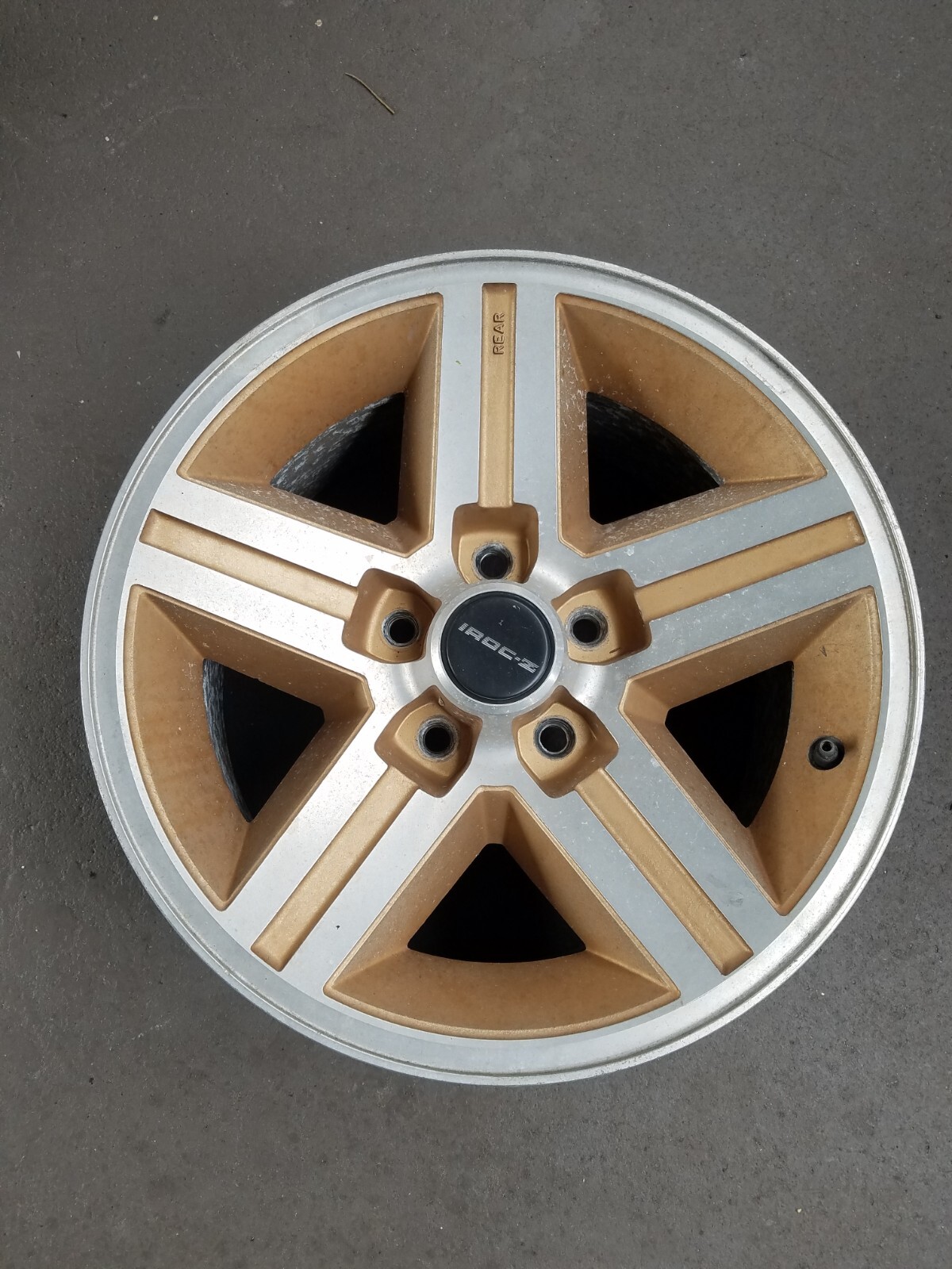85 87 Camaro Z28 IROC Aluminum 16X8 Rear Wheel Rim NEEDS REFINISHING
