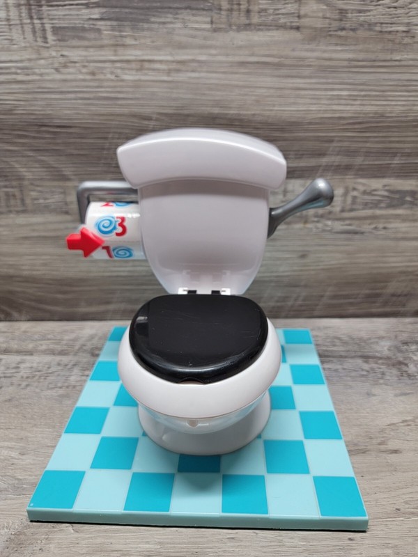 Toilet Trouble (2016) Board Game – Board Game Guys