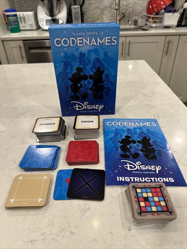 Codenames: Disney – Family Edition (2017) Board Game – Board Game Guys