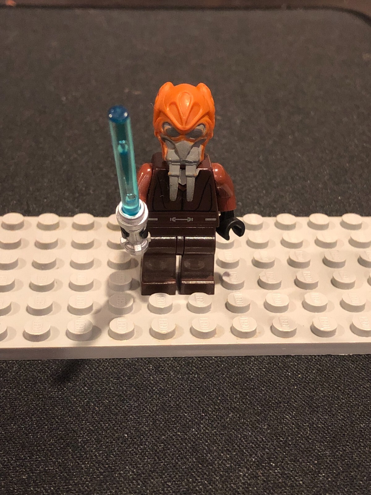 Lego Star Wars Plo Koon Minifigure with Lightsaber