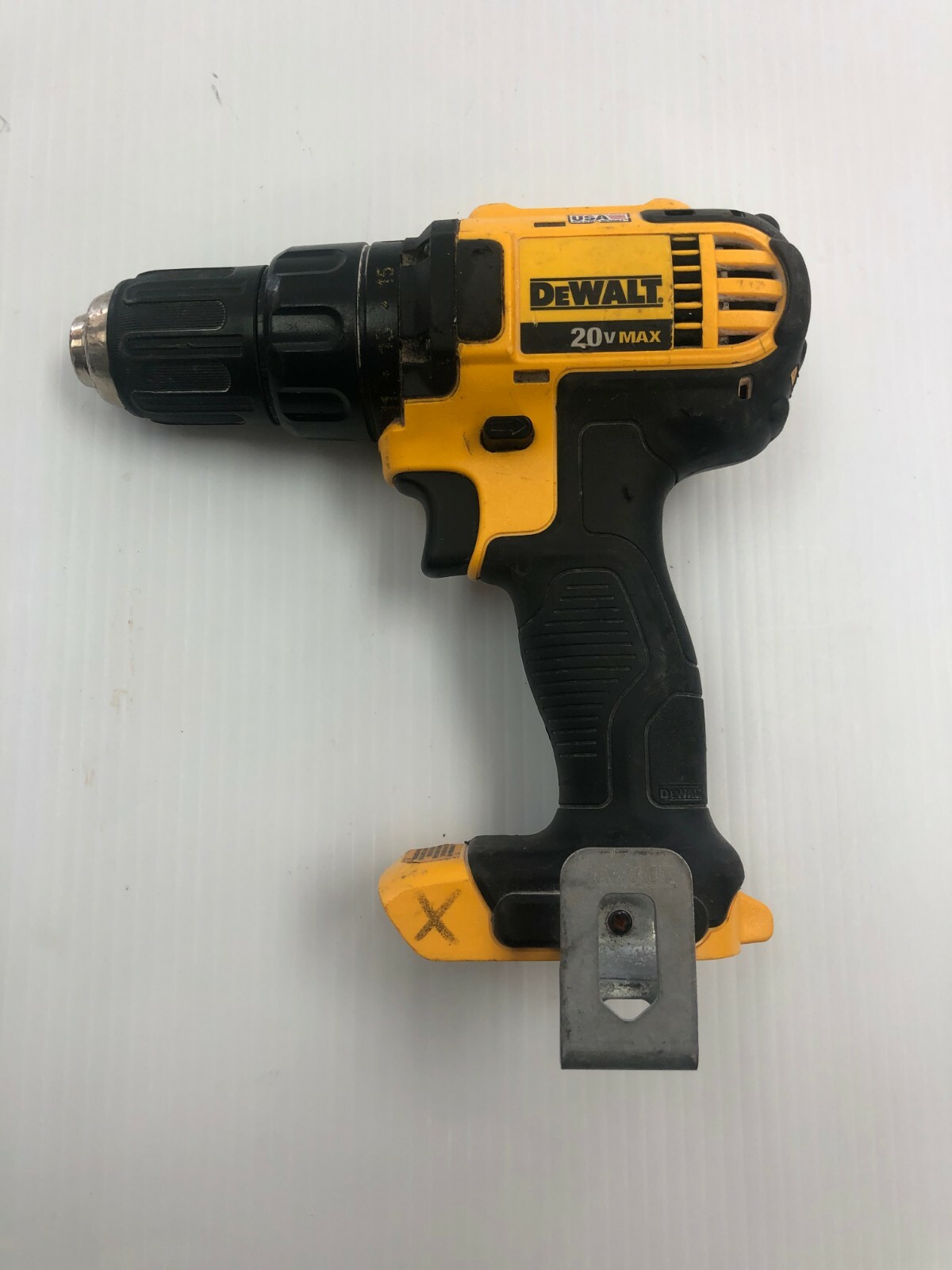 Купить Аккумуляторные дрели-шуруповерты DEWALT 1/2" CORDLESS DRILL ...