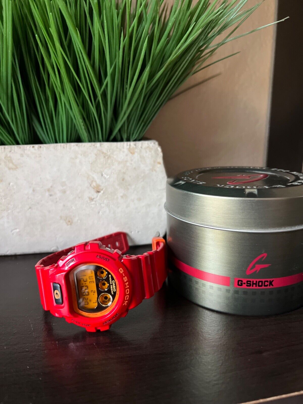 Casio G Shock DW6900CB-4 Unisex RED & ORANGE Watch AUTHENTIC Casio G Shock DW6900CB-4 Unisex RED & ORANGE Watch AUTHENTIC