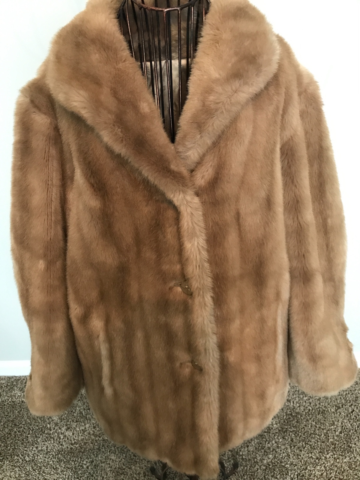 Vintage Women's Faux Fur Coat Mincara styled by Russel Vintage Women's Faux Fur Coat Mincara styled by Russel
