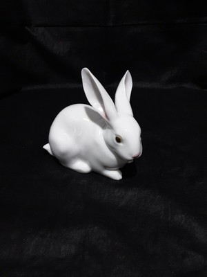 Figurines - Porcelain Bunny - Vatican