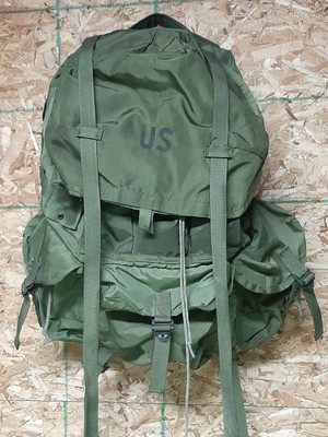 Alice Field Pack for sale | Only 4 left at -70%