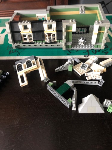 Lego 10185 Green Grocer 2352pcs | eBay Lego 10185 Green Grocer 2352pcs | eBay
