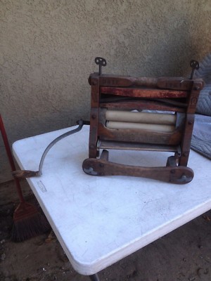 Clothing Wringers - Horseshoe Brand Clothes Wringer