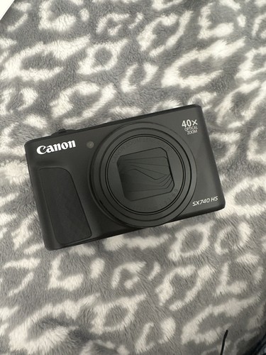 Canon PowerShot SX740 HS 20.3MP 4K Digital Camera 40x Canon PowerShot SX740 HS 20.3MP 4K Digital Camera 40x