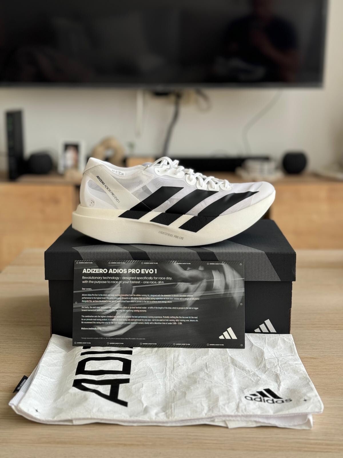 Size 7.5 - adidas Adizero Adios Pro Evo 1 White Black | eBay Size 7.5 - adidas Adizero Adios Pro Evo 1 White Black | eBay