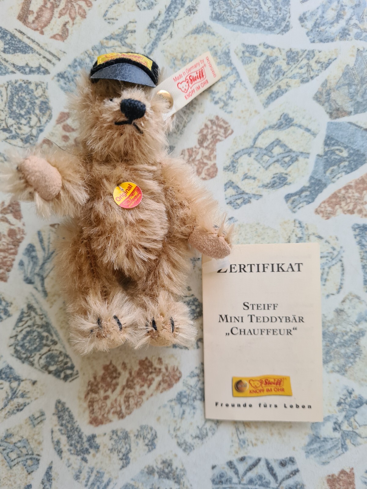 Original Steiff Mini Teddy Chauffeur, weiße Fahne, 6 cm, limitiertのeBay ...