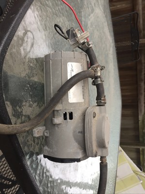 Vacuum - Thomas Compressor Vacuum Pump