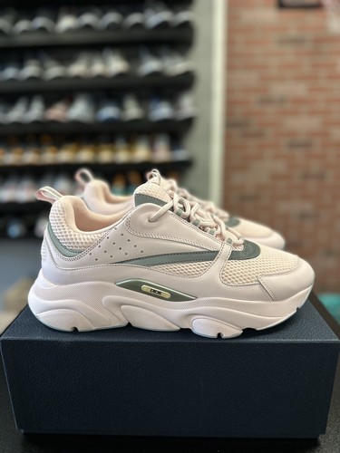 46EU/13US - Dior Men's Light Pink B22 Technical Mesh Low Top 46EU/13US - Dior Men's Light Pink B22 Technical Mesh Low Top
