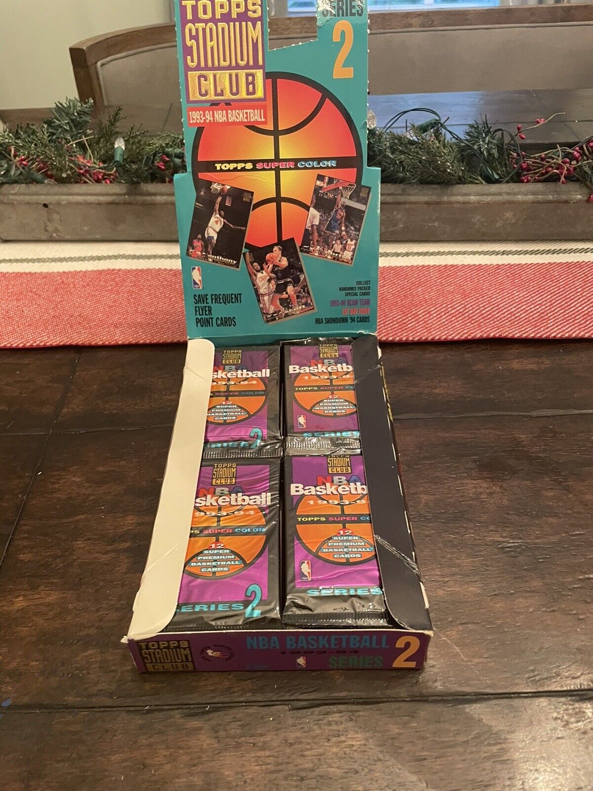 1) Sealed Pack 1993-94 Topps Stadium Club series 2 - Jordan 1) Sealed Pack 1993-94 Topps Stadium Club series 2 - Jordan
