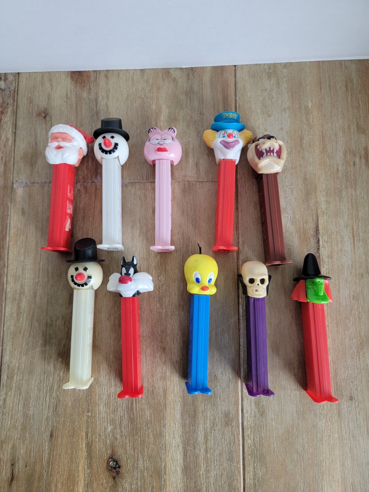 Vintage lot of 10 Pez Dispenser 2x Pat 3942683 8x Pat Vintage lot of 10 Pez Dispenser 2x Pat 3942683 8x Pat
