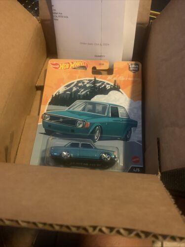Hot Wheels Premium - 2022 Auto Strasse 4/5 '73 Volvo 142 GL Hot Wheels Premium - 2022 Auto Strasse 4/5 '73 Volvo 142 GL