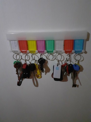 8Pc White Storage Multi Key Rack Holder Hanging Plastic Tags Wall ...