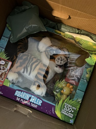 Hasbro FurReal Roarin' Tyler Tiger New In Box Never opened Hasbro FurReal Roarin' Tyler Tiger New In Box Never opened