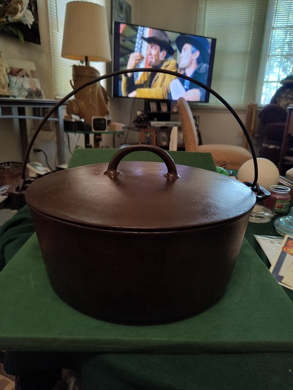 Antique Cast Iron Cauldron: Mysterious Relics of the Past - Essential ...