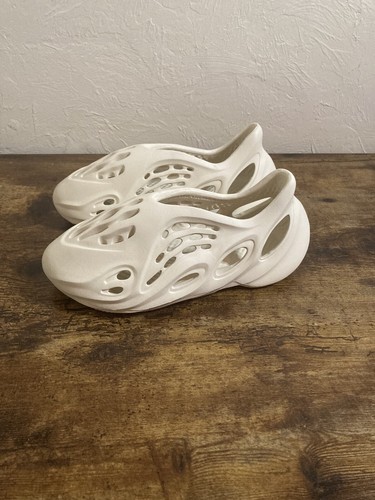 Mens Size 10 Adidas Yeezy Foam Runner RNNR Ararat Foamrunner Mens Size 10 Adidas Yeezy Foam Runner RNNR Ararat Foamrunner
