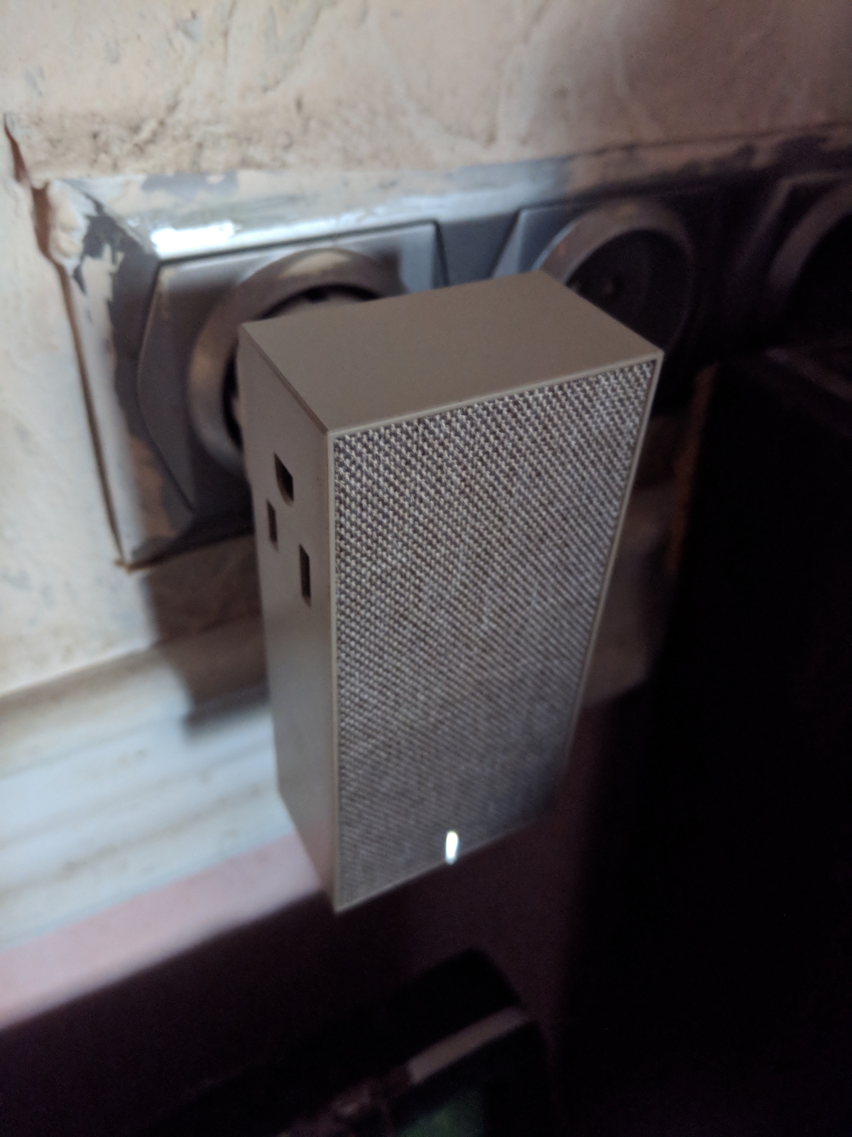 NEW Native Union Smart Hub Universal Power Adapter 4 Port USB TAUPE ...