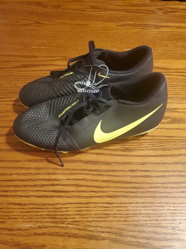 Nike Size 6.5 Phantom Venom FG Soccer Cleats Black Volt Nike Size 6.5 Phantom Venom FG Soccer Cleats Black Volt