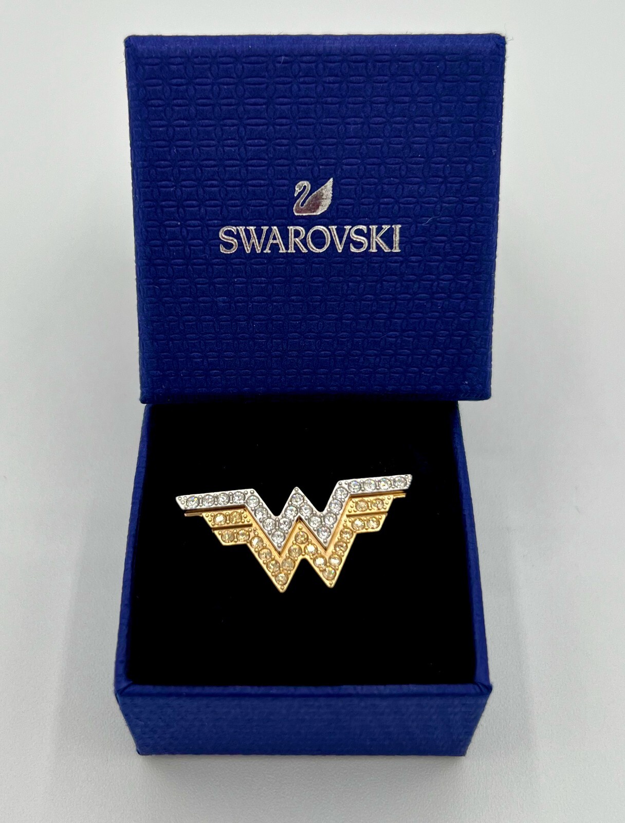 Swarovski Wonder Woman Double Ring Gold Tone Size 6 - 7 52 Swarovski Wonder Woman Double Ring Gold Tone Size 6 - 7 52