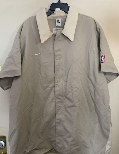 NIKE FEAR OF GOD X NBA SHOOTING SHIRT BUTTON UP [CU4616 271 NIKE FEAR OF GOD X NBA SHOOTING SHIRT BUTTON UP [CU4616 271