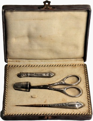 Sewing (Pre-1930) - Antique Sewing Kit