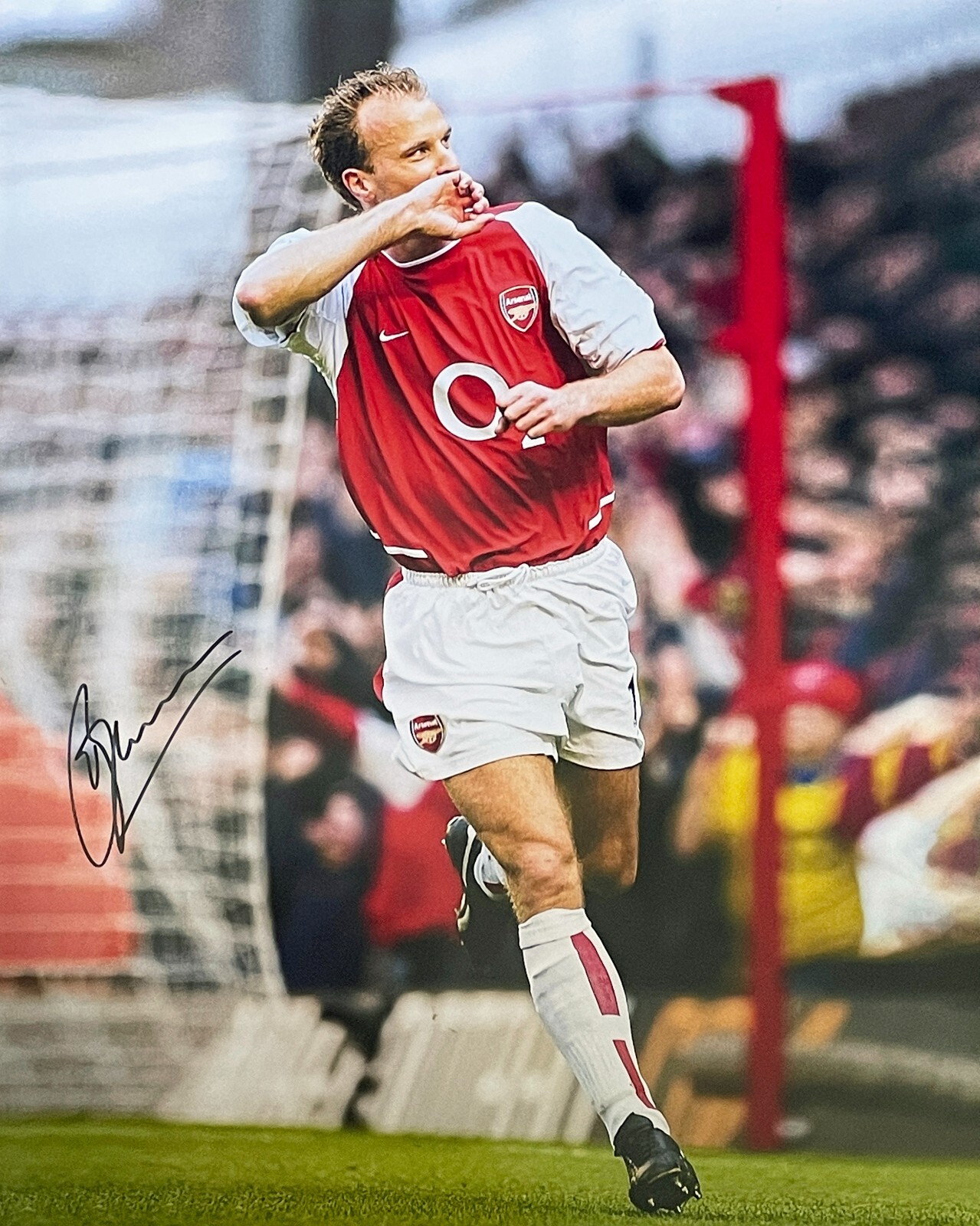 RARE DENNIS BERGKAMP SIGNED ARSENAL GUNNERS 16x20 FOOTBALL RARE DENNIS BERGKAMP SIGNED ARSENAL GUNNERS 16x20 FOOTBALL