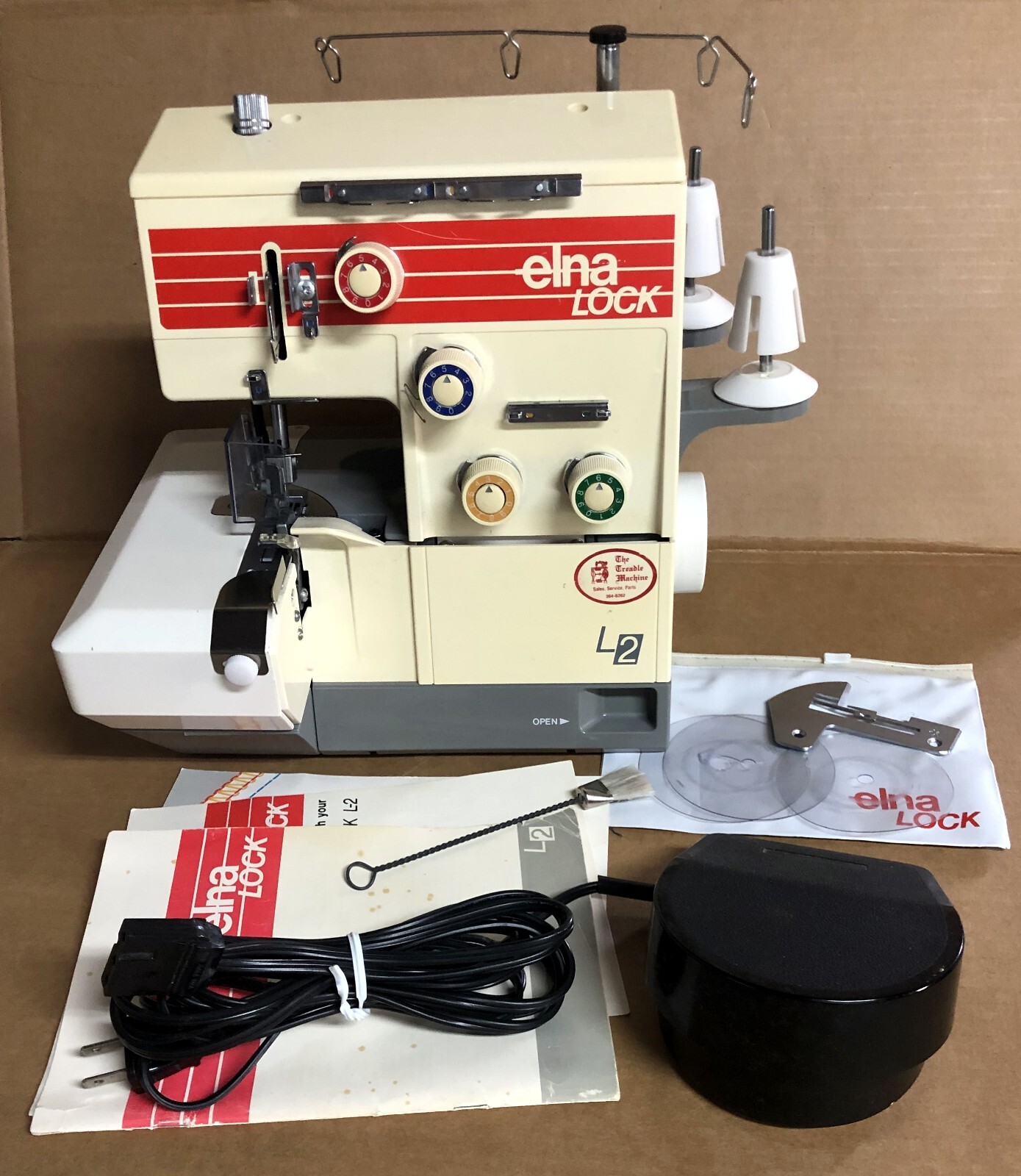Elna Lock L2 Serger Machine with Pedal, Instruction Booklet Elna Lock L2 Serger Machine with Pedal, Instruction Booklet