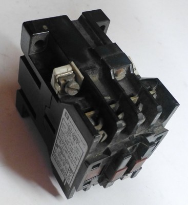 Contacteur Telemecanique Lc1 D093 d’occasion