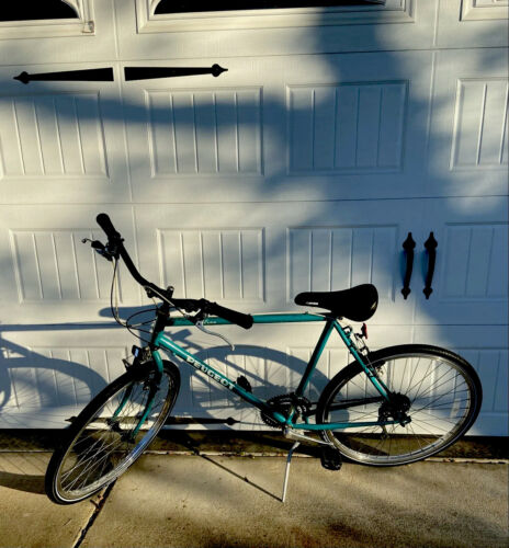 80s Peugeot Mountain Bike P8L 26327 U.S. Express 18 Speed 80s Peugeot Mountain Bike P8L 26327 U.S. Express 18 Speed