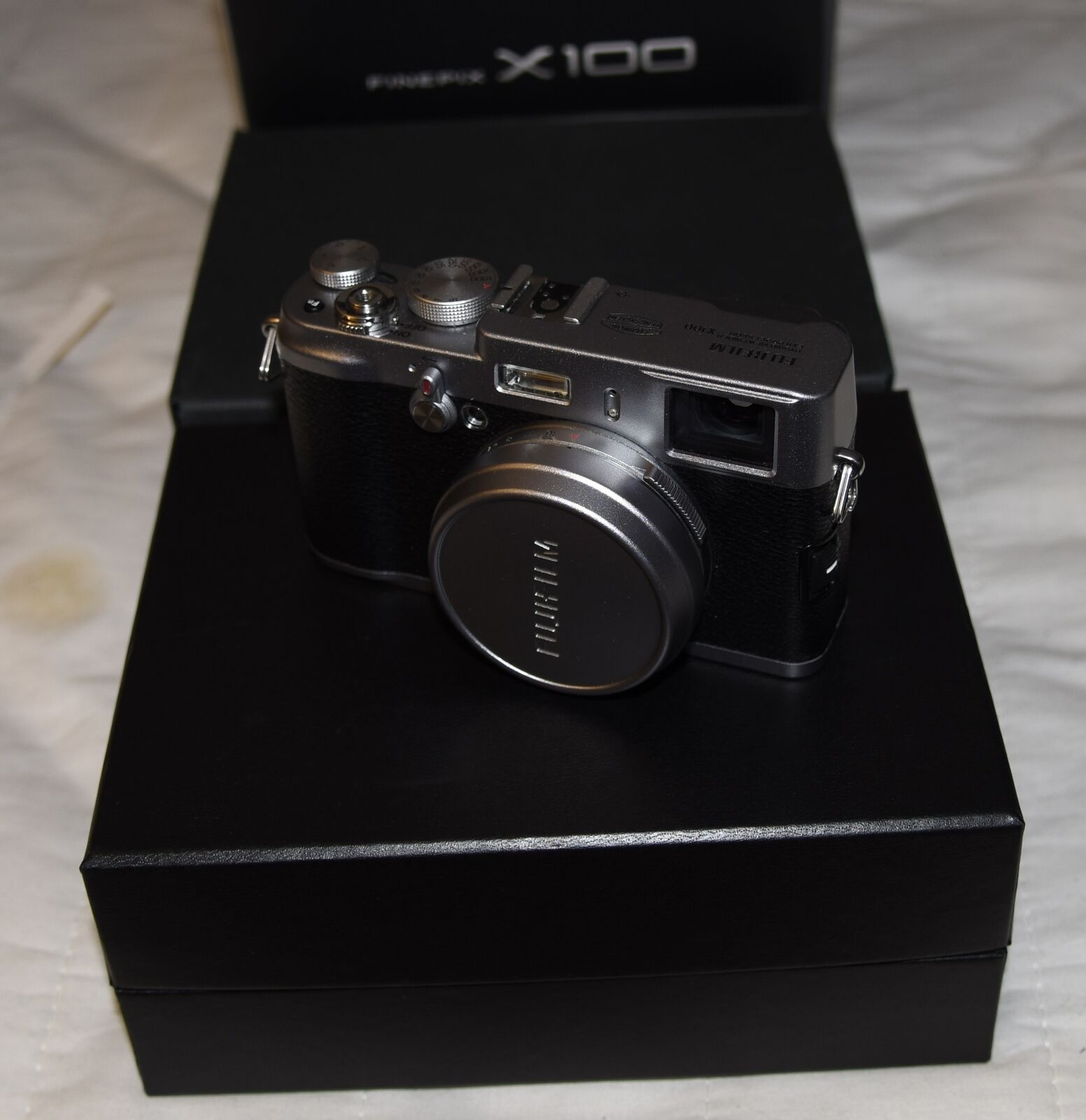 Fujifilm X100S 16.3MP Digital Camera - Silver 74101021691| eBay Fujifilm X100S 16.3MP Digital Camera - Silver 74101021691| eBay