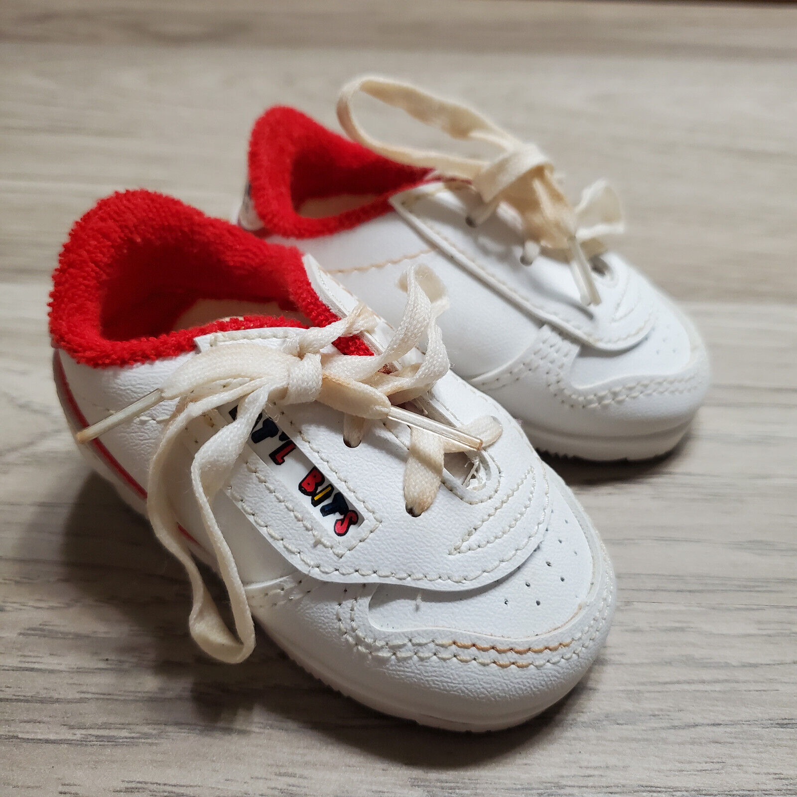 Sneakers baby store