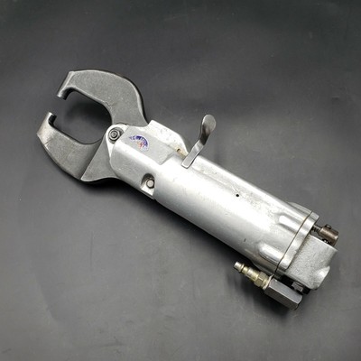 Riveters - Alligator Squeezer