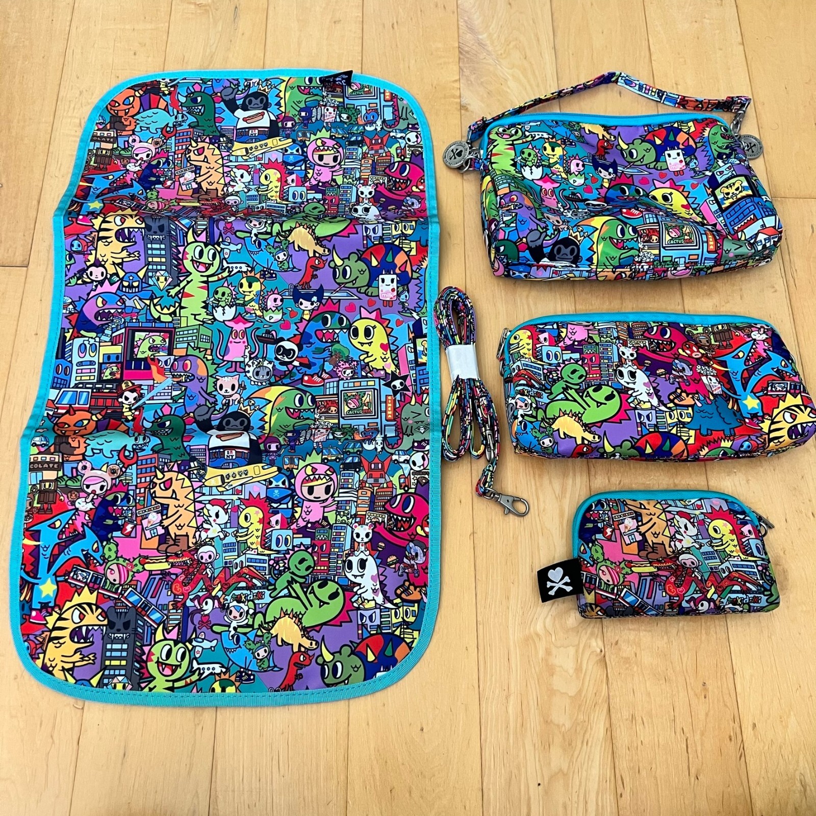 Jujube x Tokidoki Kaiju City Be Set Organization Pouches Jujube x Tokidoki Kaiju City Be Set Organization Pouches