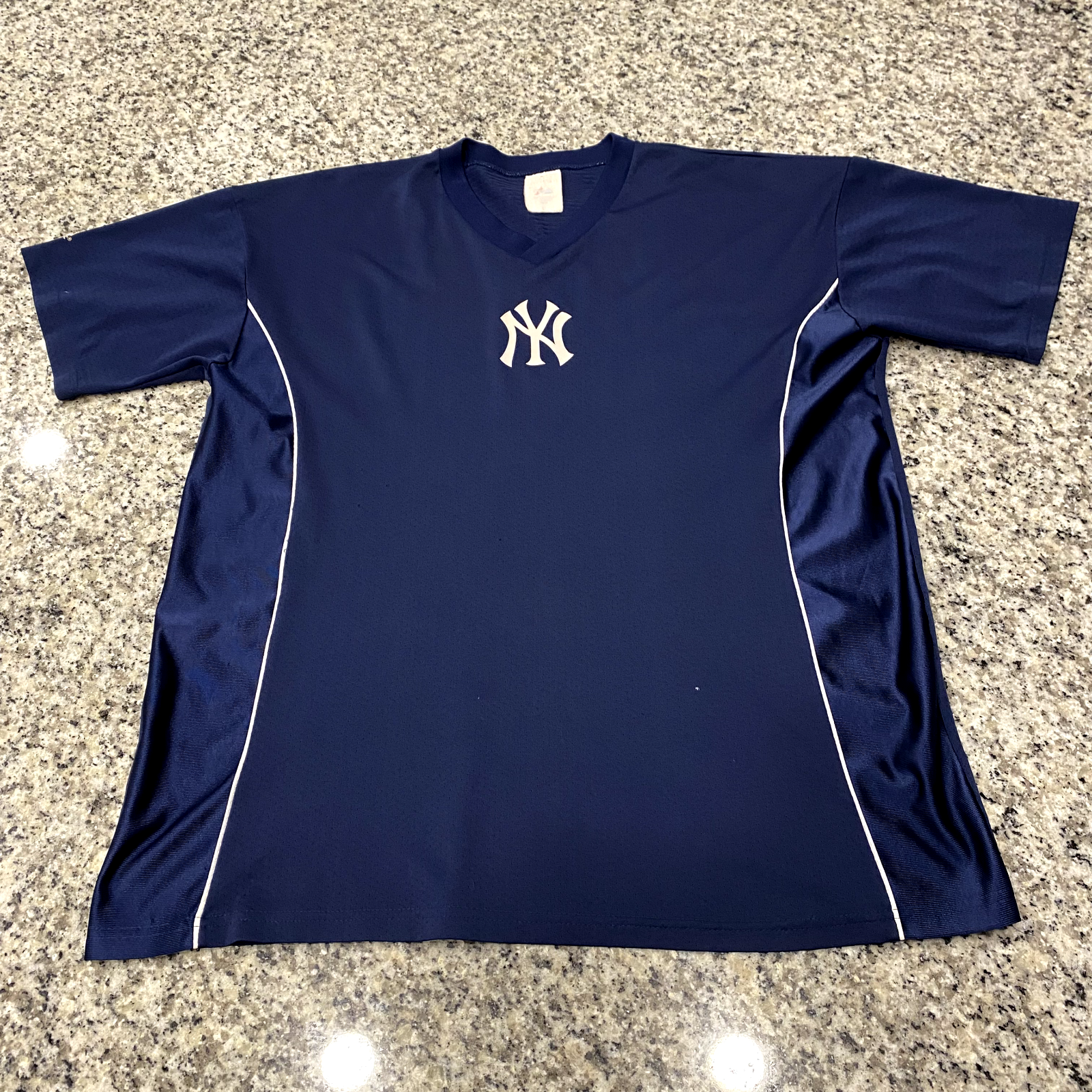 Yankees Jersey Style Shirt VTG Majestic New York Baseball Yankees Jersey Style Shirt VTG Majestic New York Baseball