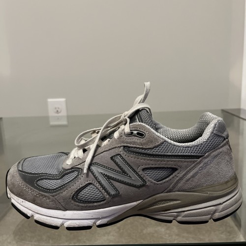 Women's New Balance 990 V4 Sz 7.5 B WIDE Running Shoes Gray Women's New Balance 990 V4 Sz 7.5 B WIDE Running Shoes Gray