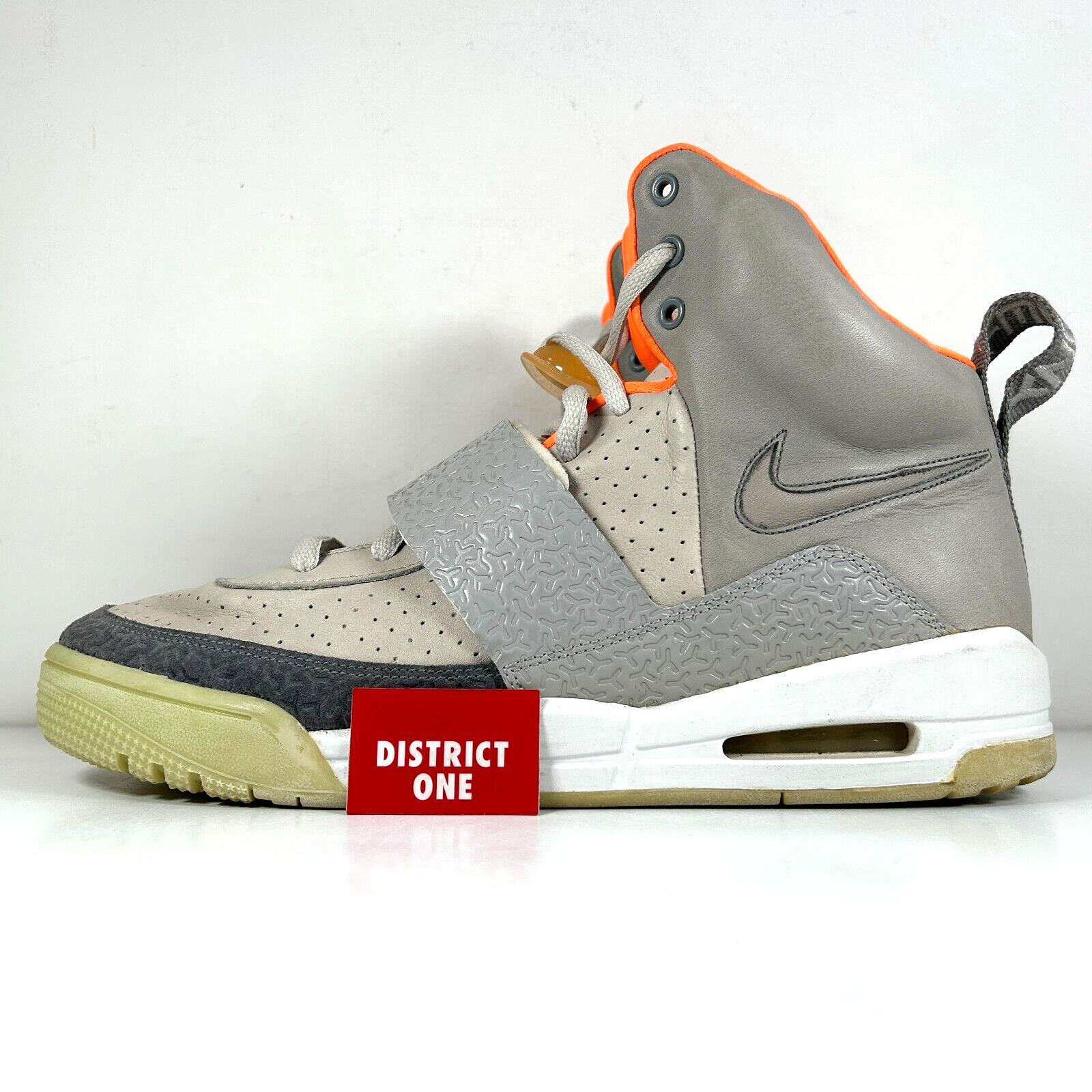 Nike Air Yeezy Zen 2009 (SAMPLE) - Size 11 - 366164 002 | eBay Nike Air Yeezy Zen 2009 (SAMPLE) - Size 11 - 366164 002 | eBay