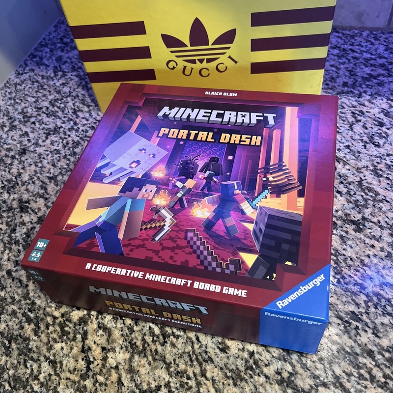 Minecraft: Portal Dash (2022) Board Game – Board Game Guys