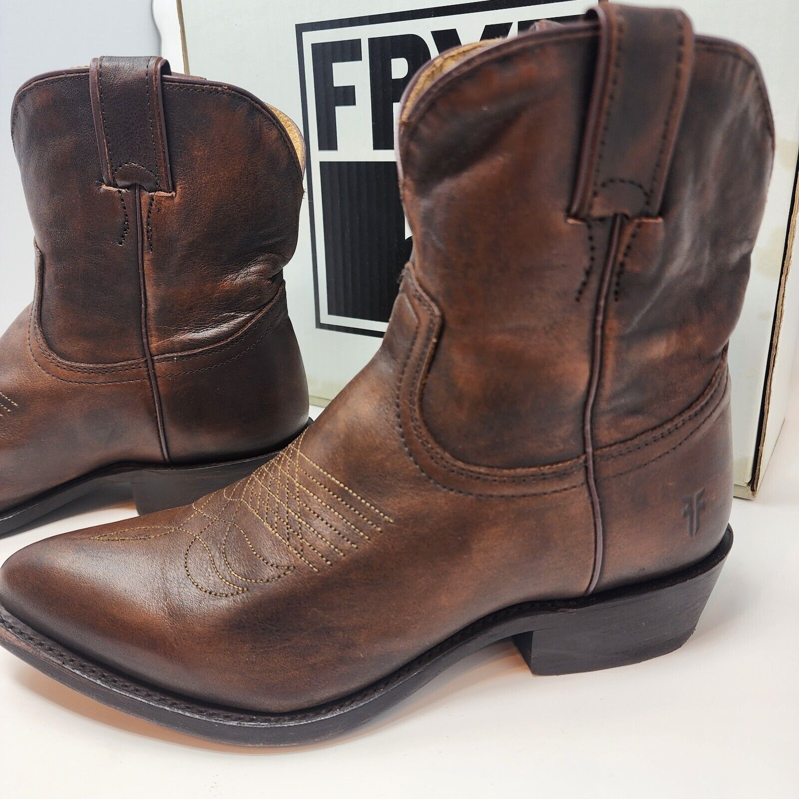FRYE Billy Short Country Western Cowboy Boots - 7.5 M Dark FRYE Billy Short Country Western Cowboy Boots - 7.5 M Dark